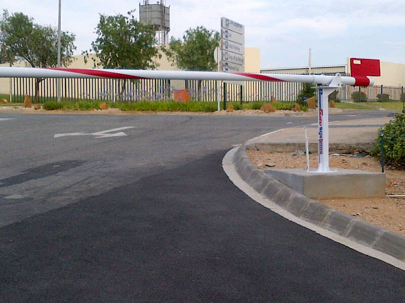 BoomGate Low Cost Manual Traffic Barrier Boom Gate – SecureRite