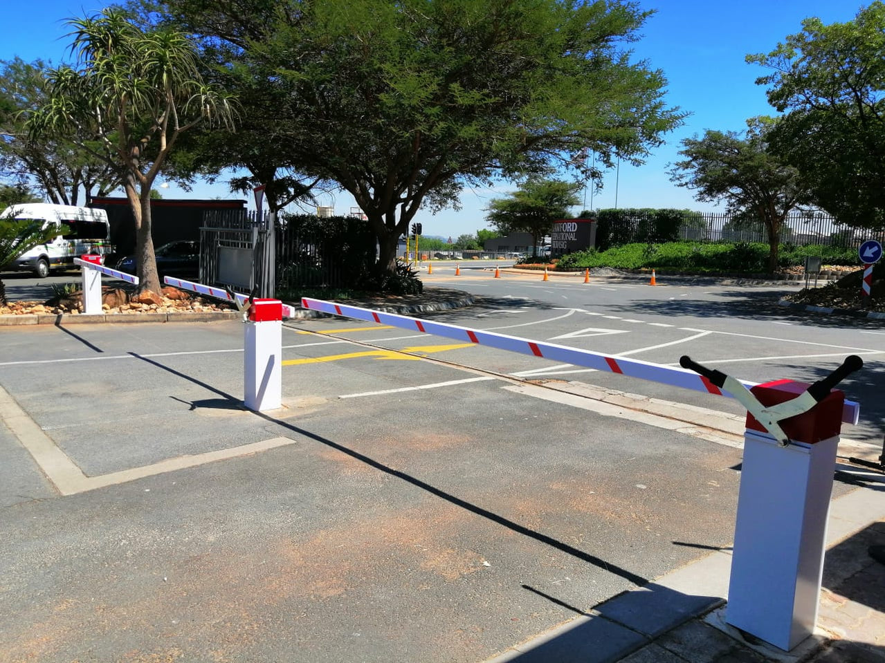 BoomGate Master Manual Traffic Barrier Boom Gate — SecureRite