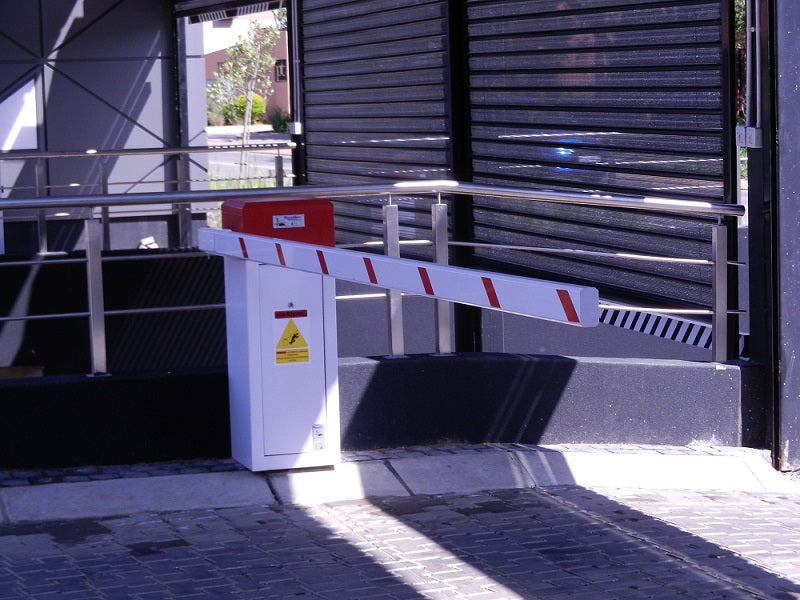 BoomGate Genius 12V Automated Barrier Boom Gate with Battery Back Up ...